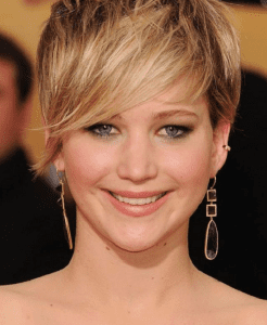 50+ Short Hairstyles for Fat Faces and Double Chins - Cheeky Locks